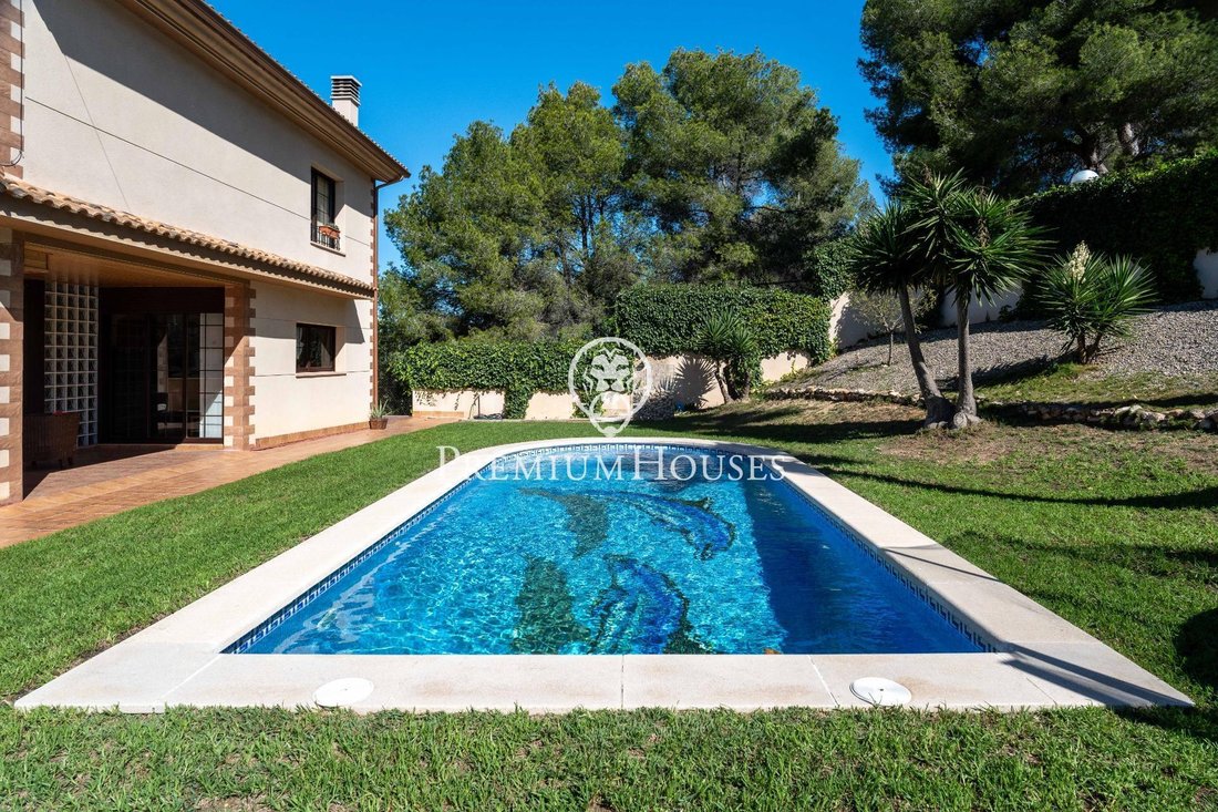 House With Views In Corral D'en Cona In Cubelles, Catalonia, Spain For ...