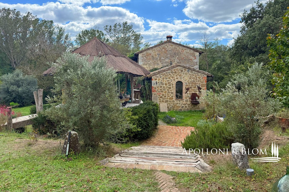 The Peacock Farmhouse Tuscan Retreat Castelmuzio, Siena In Tuscany ...