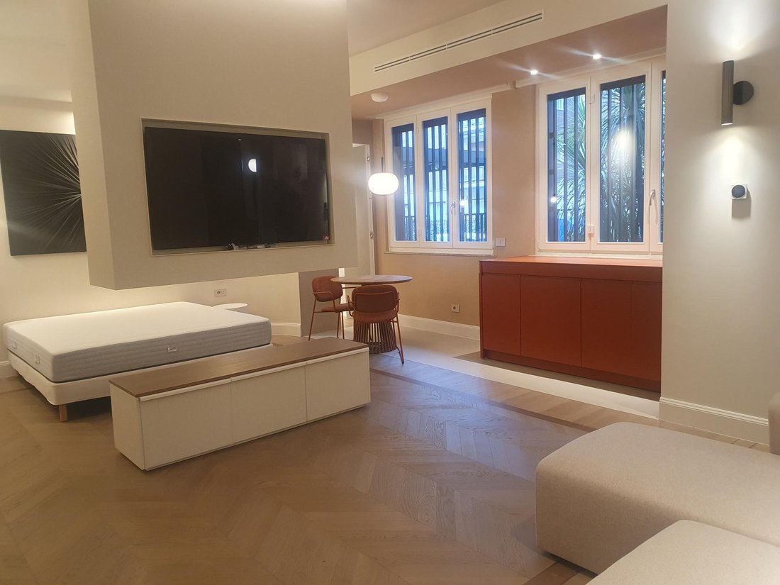 Milan Via Poma 1 Rg In Milan, Lombardy, Italy For Sale (16326727)