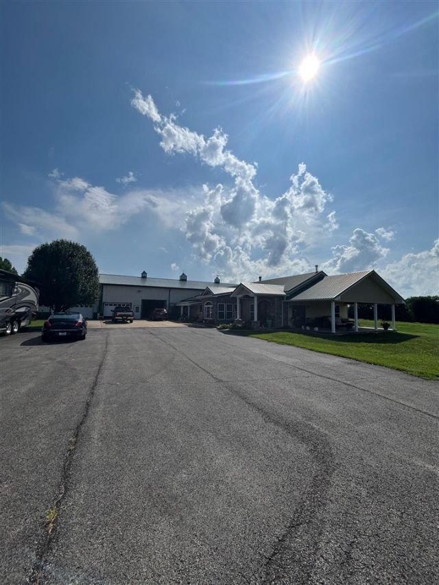 Privacy On 38 Acres In Clarkson, Kentucky, United States For Sale ...