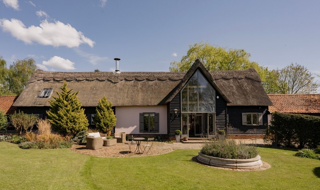 Conversion De Grange De 4 Chambres à Dans Fersfield, Angleterre ...
