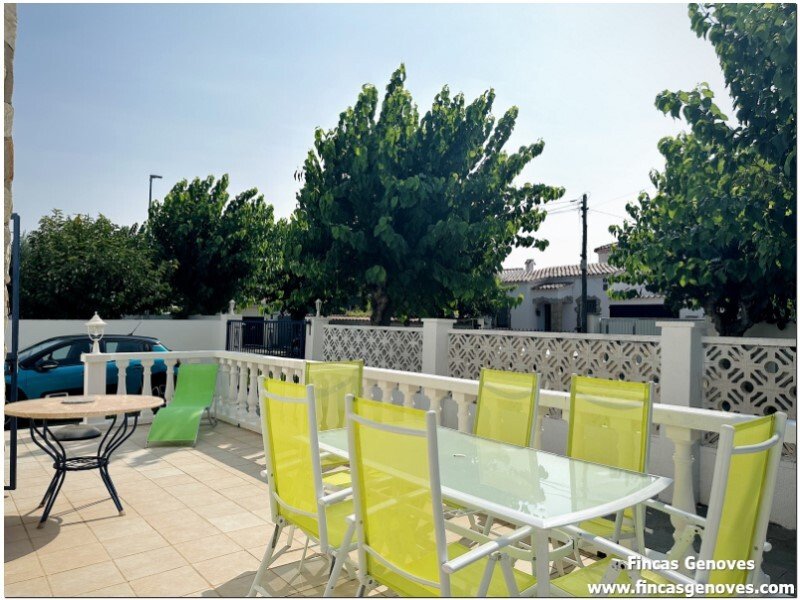 Beautiful Renovated House With 3 Bedrooms, In Empuriabrava, Catalonia ...