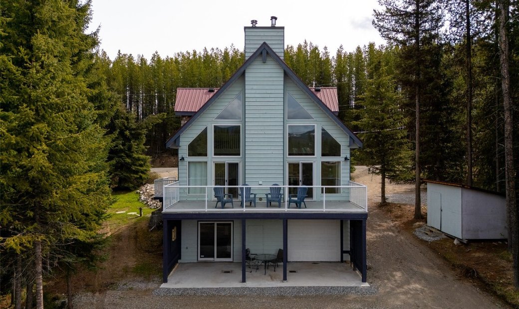 Idabel Lake Escape – Live, Rent, Or In Kelowna, British Columbia ...