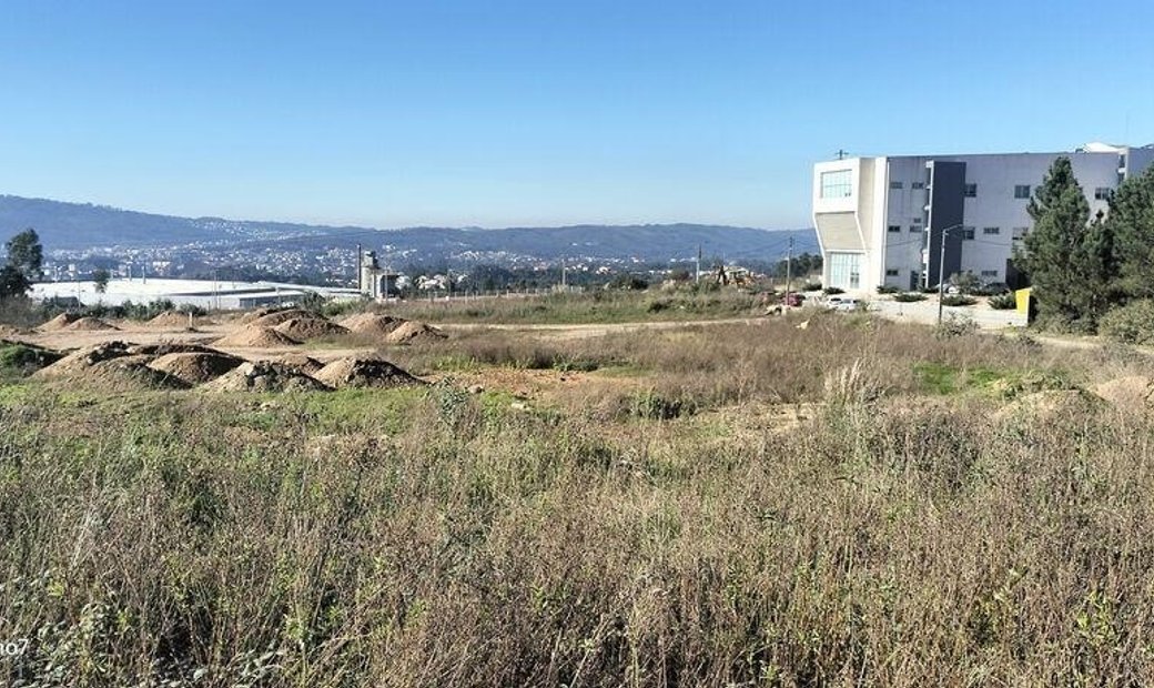 Paredes Land In Paredes, Porto District, Portugal For Sale (16365730)