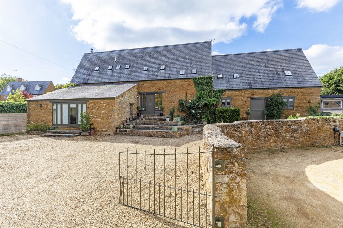 5 Bedroom Country House For Sale In In Shutford, England, United ...