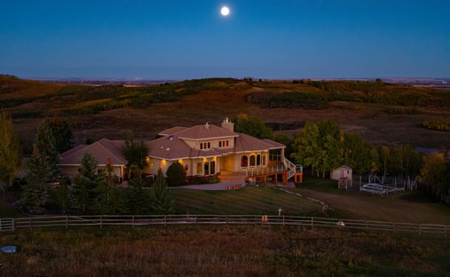 Luxury farm ranches for sale in Alberta, Canada | JamesEdition