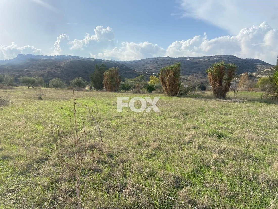 Residential Development Land For Sale In In Agios Tychon, Limassol, Cyprus For Sale (16375245)