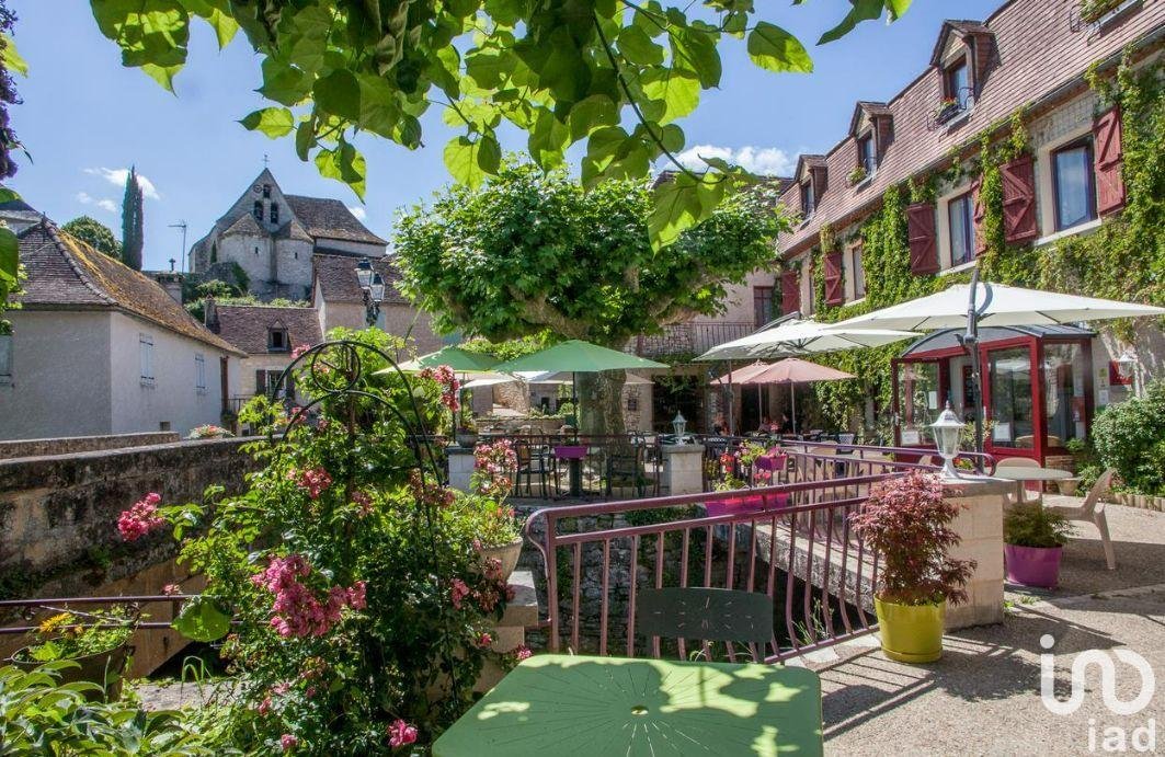 Vente Hôtel Restaurant 1 200 M² In Creysse, Occitanie, France For Sale ...
