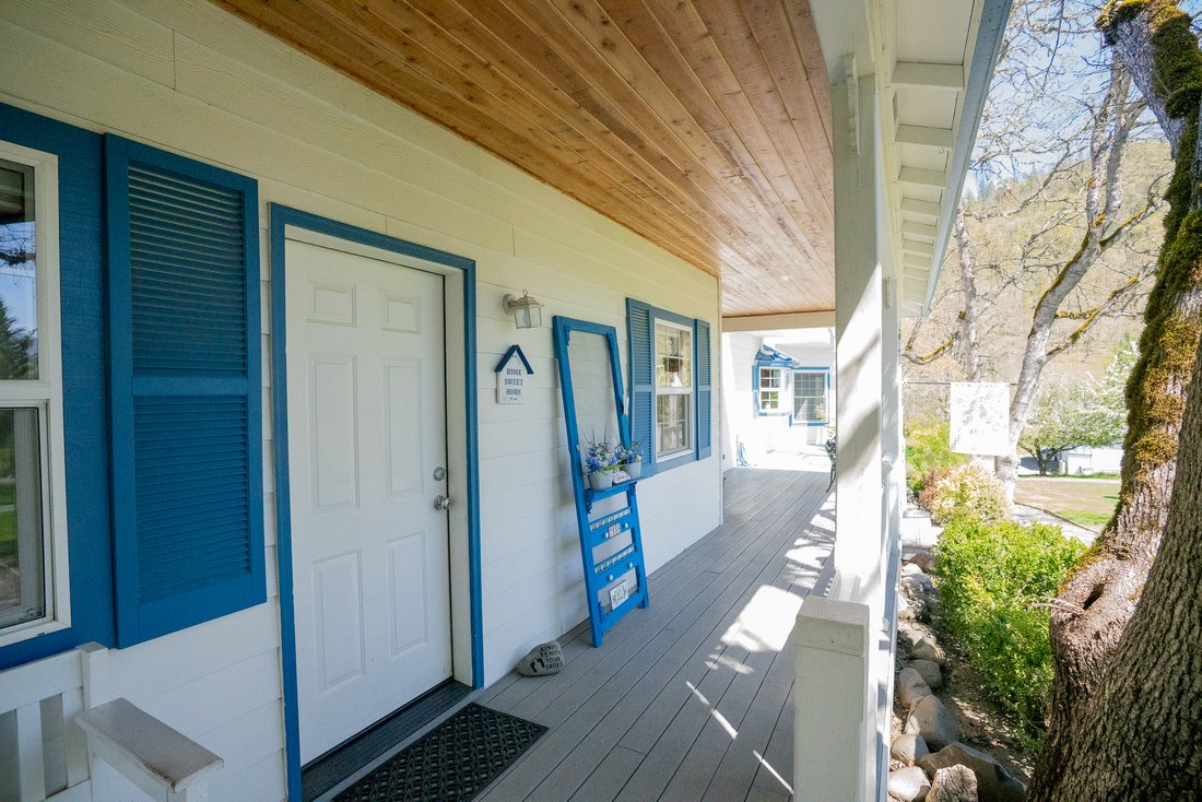 Residential In Eagle Point In Eagle Point, Oregon, United States For ...