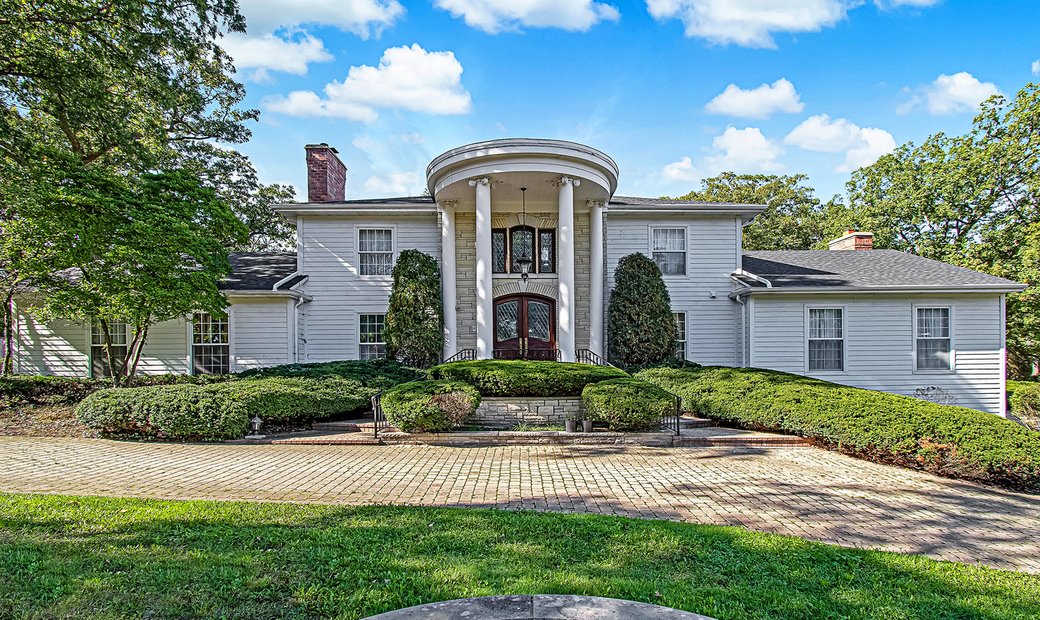 Residential In Burr Ridge In Burr Ridge, Illinois, United States For ...