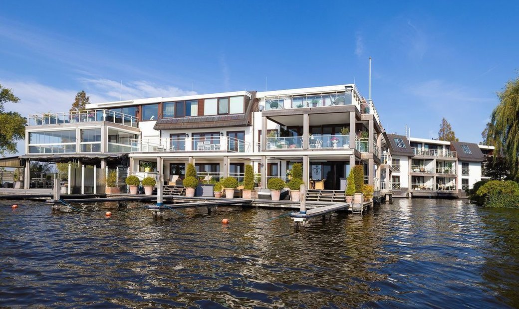 Veendijk 1 A 2 In Loosdrecht, North Holland, Netherlands For Sale ...