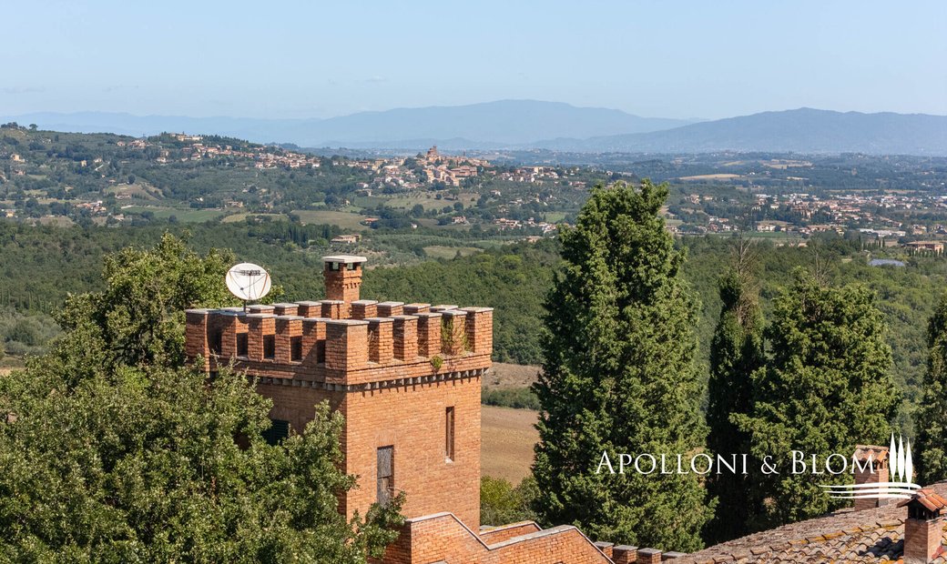 The Turret Estate With Guest Cottage And Unique Horse In Tuscany, Italy ...