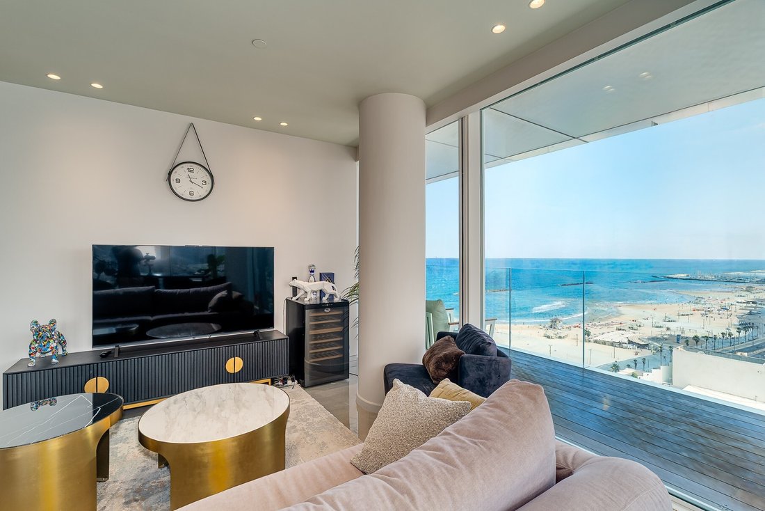 Seafront Luxury At The Kempinski In Tel Aviv Yafo, Tel Aviv District ...