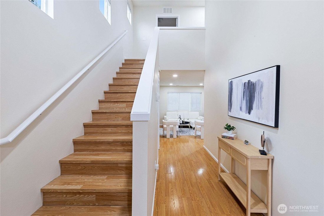 4 Bedrooms Single Family Detached In Kent, Washington, United States ...