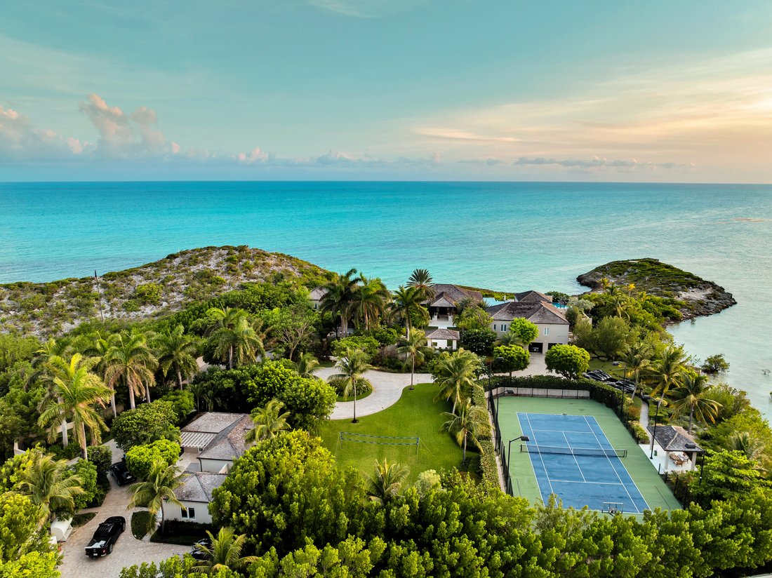 Turtle Tail Estate In Long Bay Hills, Caicos Islands, Turks And Caicos ...