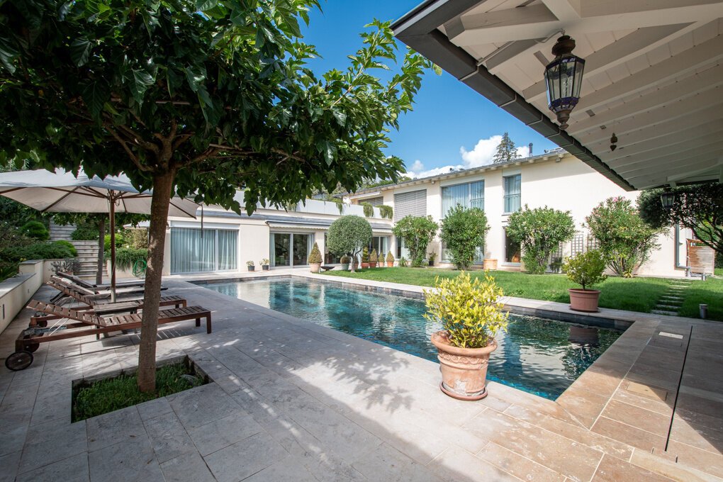 Villa With Pool, Near The Nations District, Geneva En Bellevue, Ginebra ...