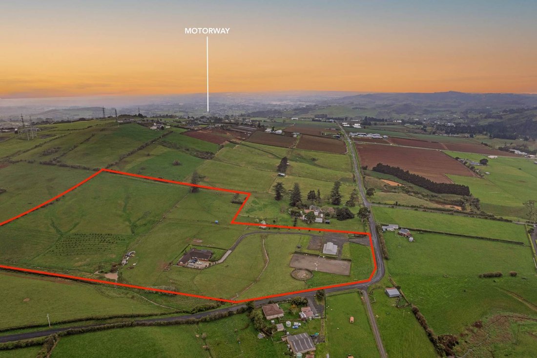 Executive Lifestyle Property In Bombay, Auckland, New Zealand For Sale ...