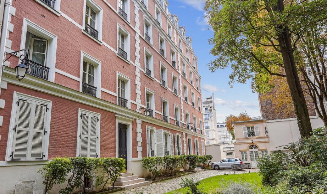 Paris 8th | Les Jardins De Friedland | En París, Isla De Francia ...