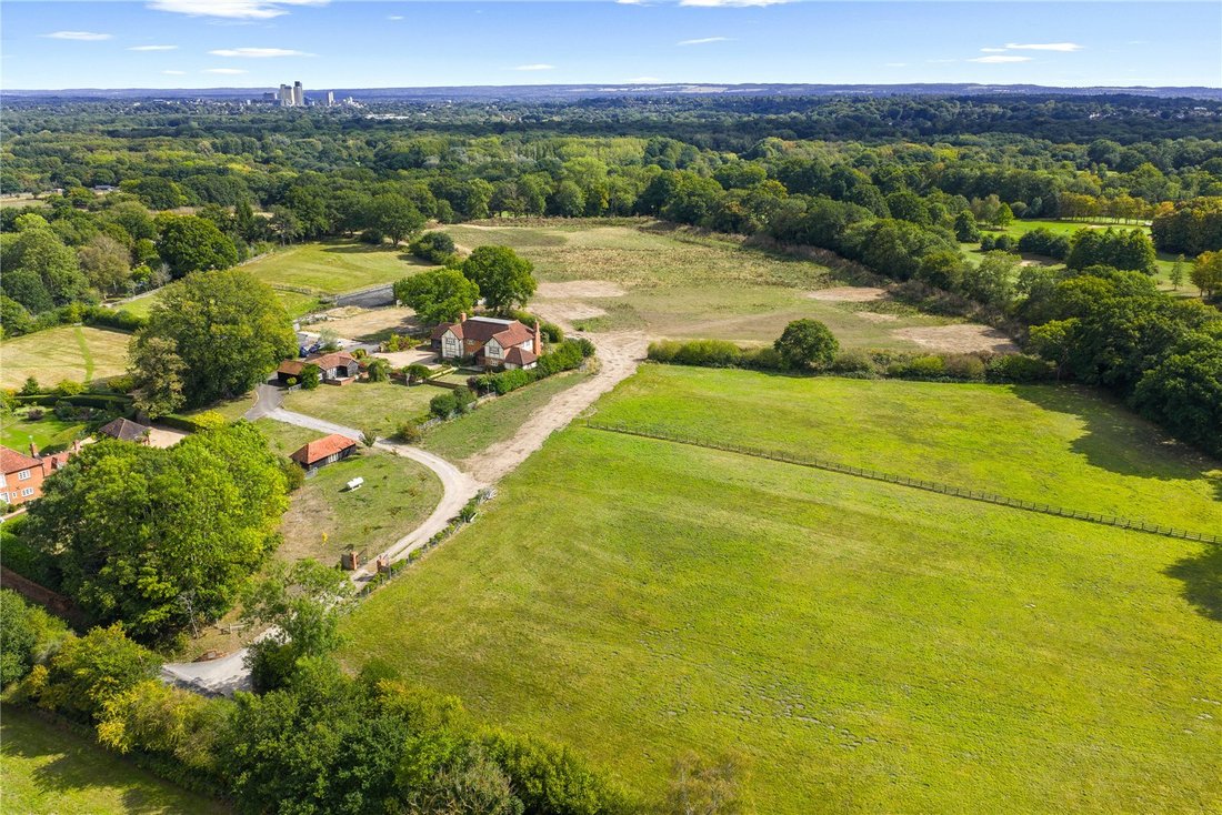 Scotts Grove Road, Chobham, Woking, Surrey In Chobham, England, United ...