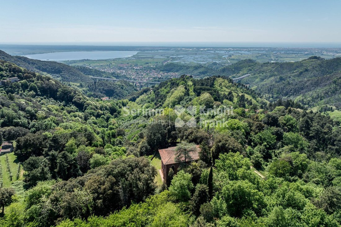 Villa For Sale In Lucca, Chiatri In San Macario In Piano, Lucca ...