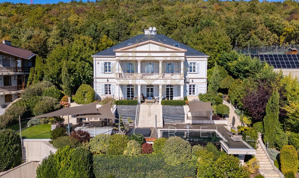 Breathtaking Panoramic Luxury Villa On Széchenyi Hill In Budapest ...