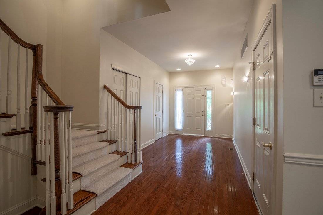 425 Elm Circle, Chalfont, Pa 18914 In Chalfont, Pennsylvania, United ...