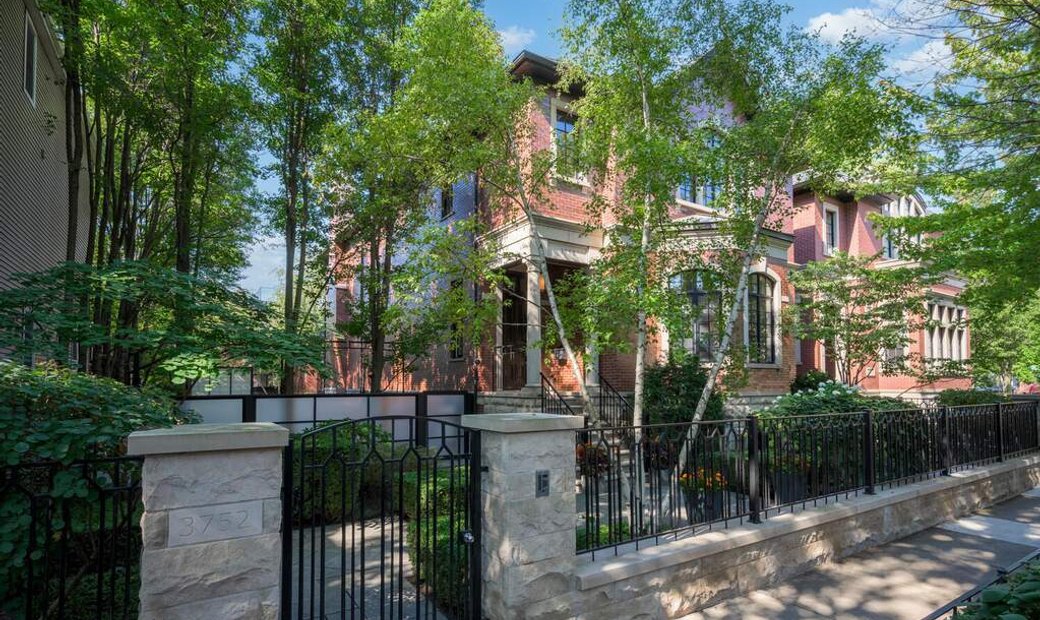 Extraordinary Residence In The Southport In Chicago, Illinois, United ...