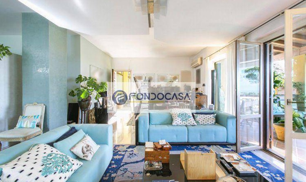Villa à Vendre à Castel Gandolfo Dans Pavona, Latium, Italie à Vendre ...