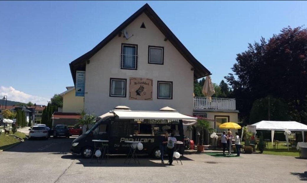 Zins Und Geschäftshaus à Dans Velden Am Wörther See, Carinthie ...