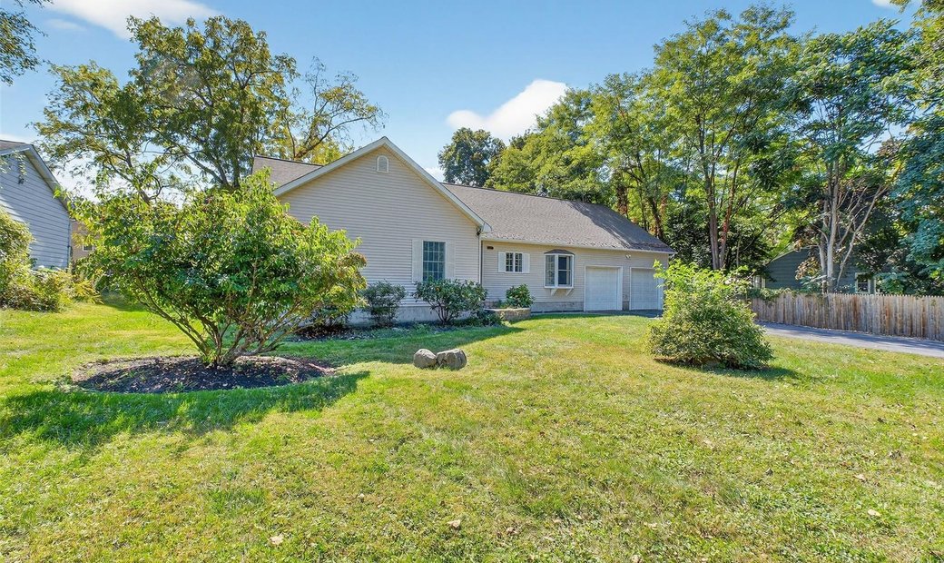 17 Santa Anna Drive, Poughkeepsie, Ny 12603 In Poughkeepsie, Ny, United ...