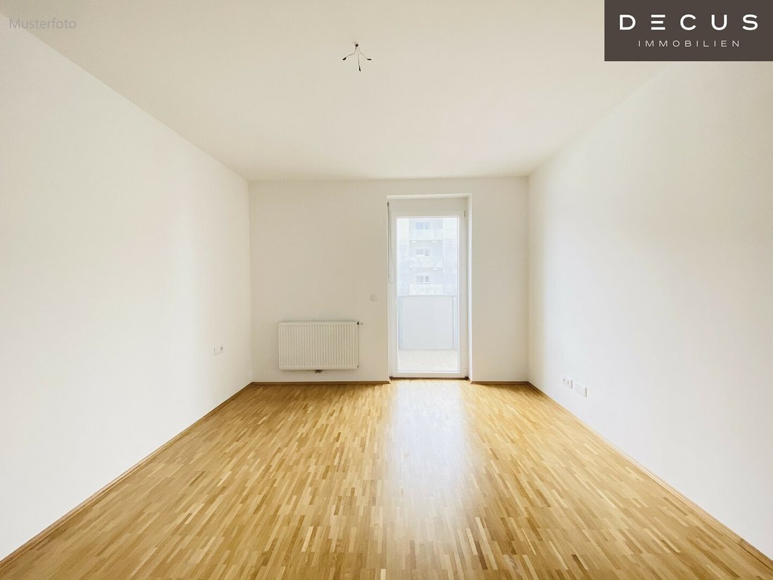 | Graz Strassgang | Ulmenhof | Westliche Ausrichtung Dans Graz, Styrie ...