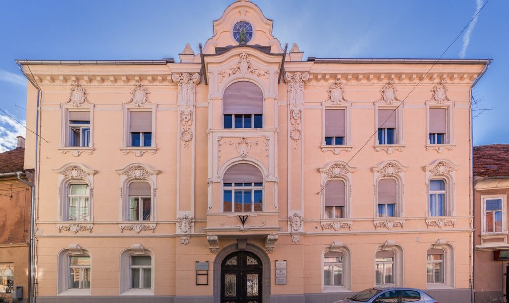 Stadtpalais Mit Premiumweinbergen Im Herzen Der Dans Ptuj, Ptuj ...