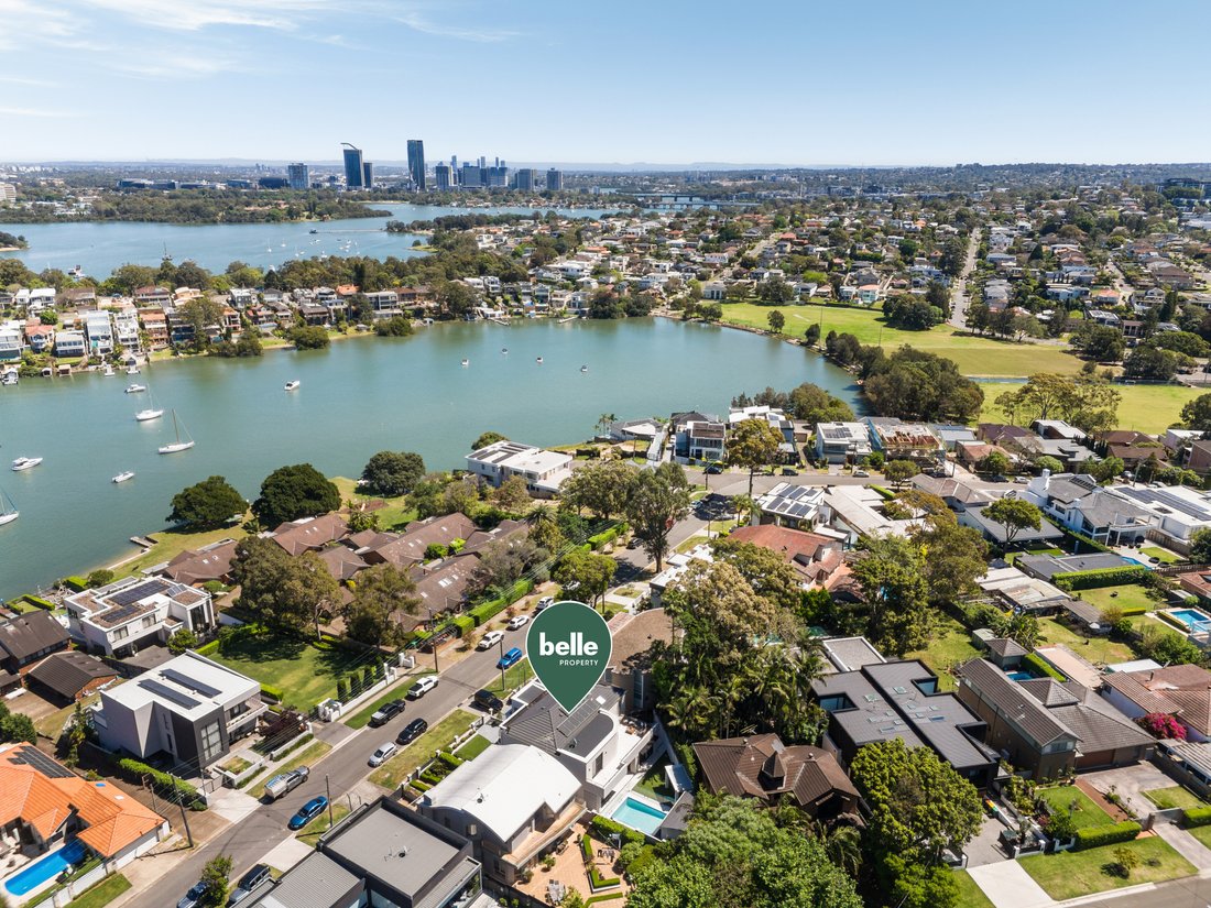 Remarkable Home Built To The In Tennyson Point, New South Wales ...