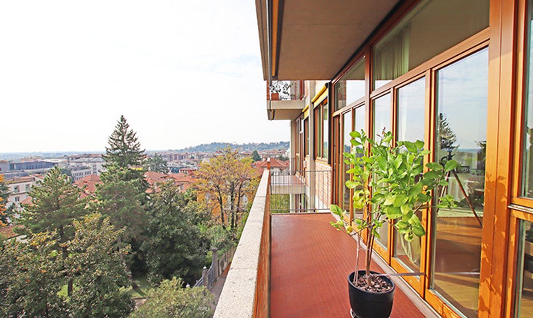 Bergamo Center Panoramic Apartment With Terrace And In Bergamo ...