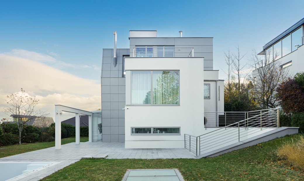 Luxusvilla Mit Panoramablick In Bestlage In Gießhübl, Lower Austria ...