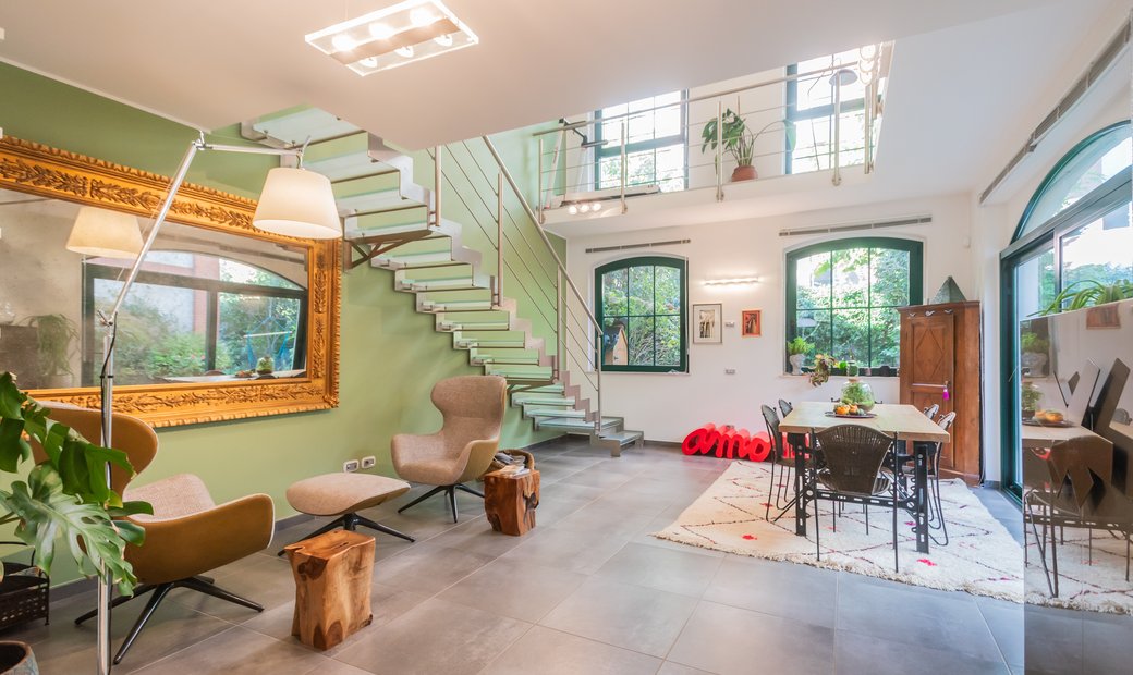 Spectacular Loft In A Renovated, Post Industrial En Borsano, Lombardía ...