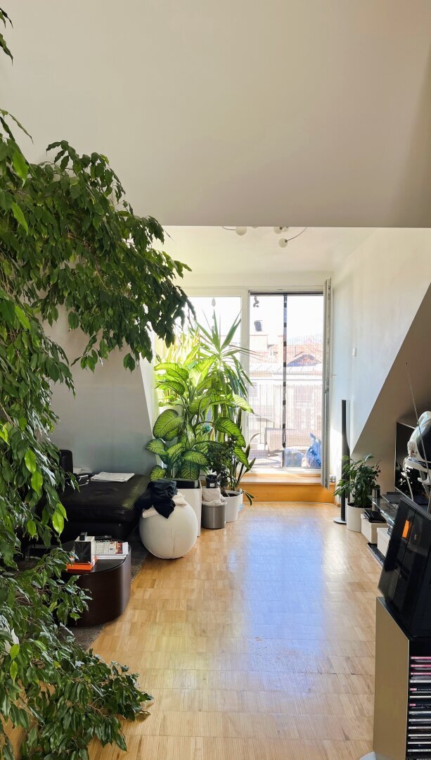 Traumhafte Maisonette Mit Terrasse Im Herzen Dans Seiersberg, Styrie ...