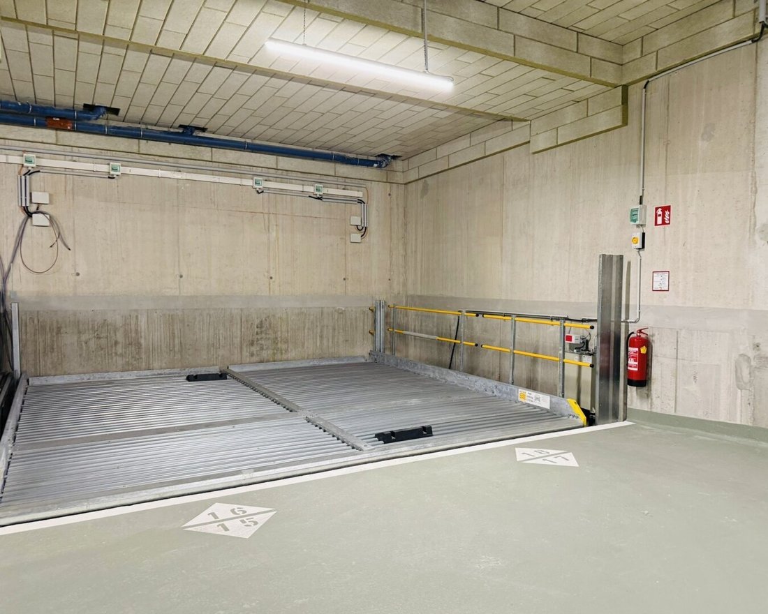 Tiefgaragenplatz Zu Vermieten ! Nähe U Bahn In Vienna, Wien, Austria ...