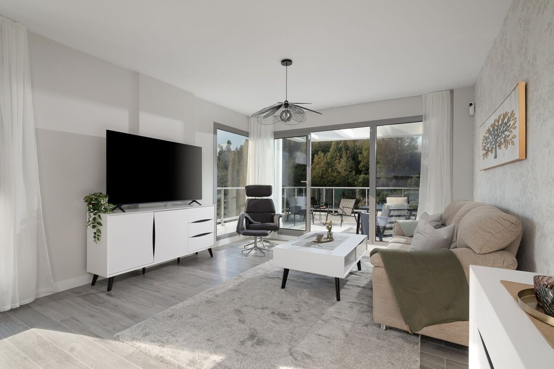 Apartment For Rent In El En El Chaparral, Puerto De La Torre, Malaga En ...