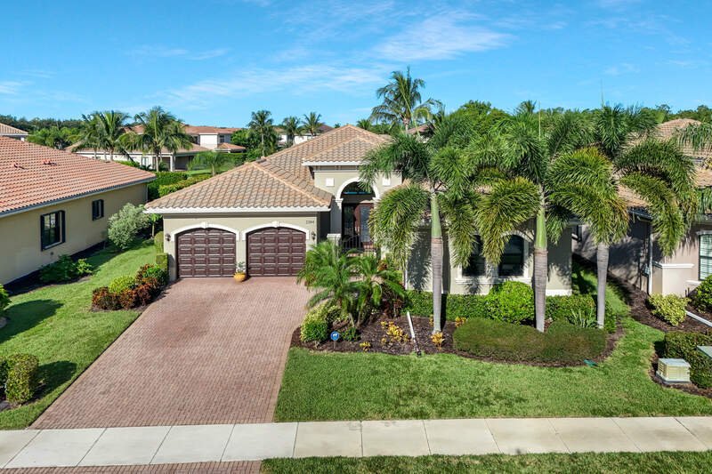 Begehrter Grundriss In Riverstone In Naples, Florida, Vereinigte ...