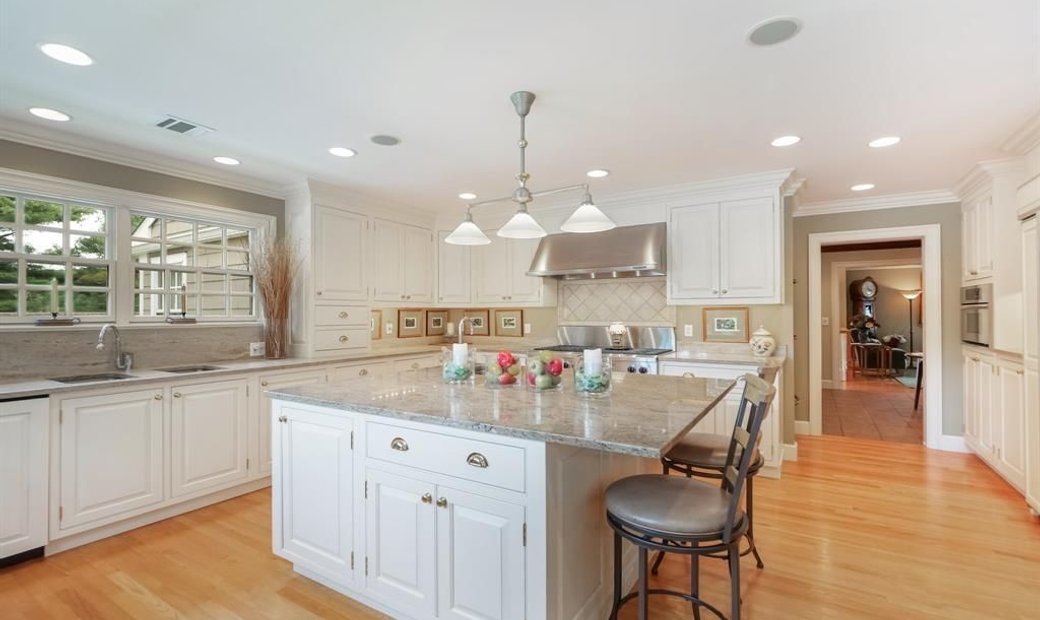 Immaculate Move In Ready Custom Home In Caldwell, New Jersey, United ...