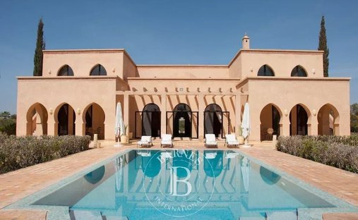 Luxury estates with balcony for sale in Chwiter, Marrakesh-Safi ...