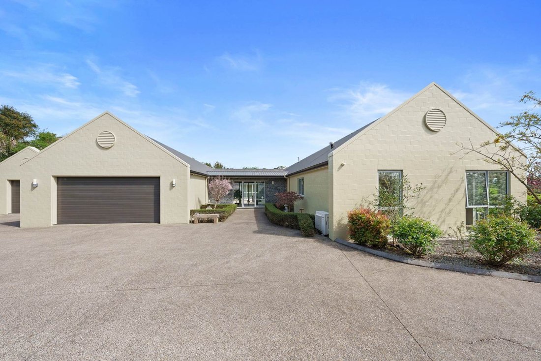 Refined Living With Timeless Beauty In Whitford, Auckland, New Zealand ...