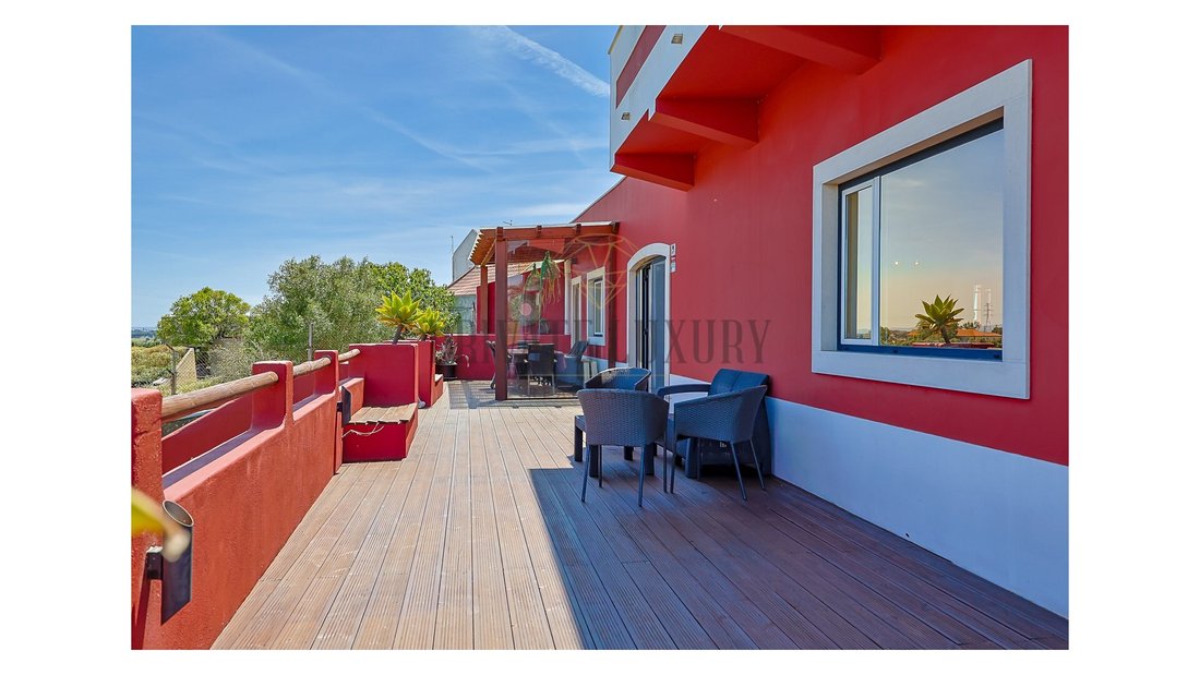 5 Bedroom Villa With Panoramic Views In Caparica E Trafaria, Setubal ...