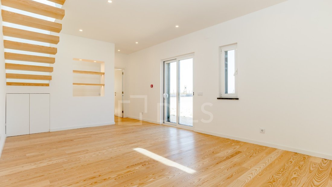 2 Bedroom Villa, Overlooking The In Faro (Se E Sao Pedro), Algarve ...