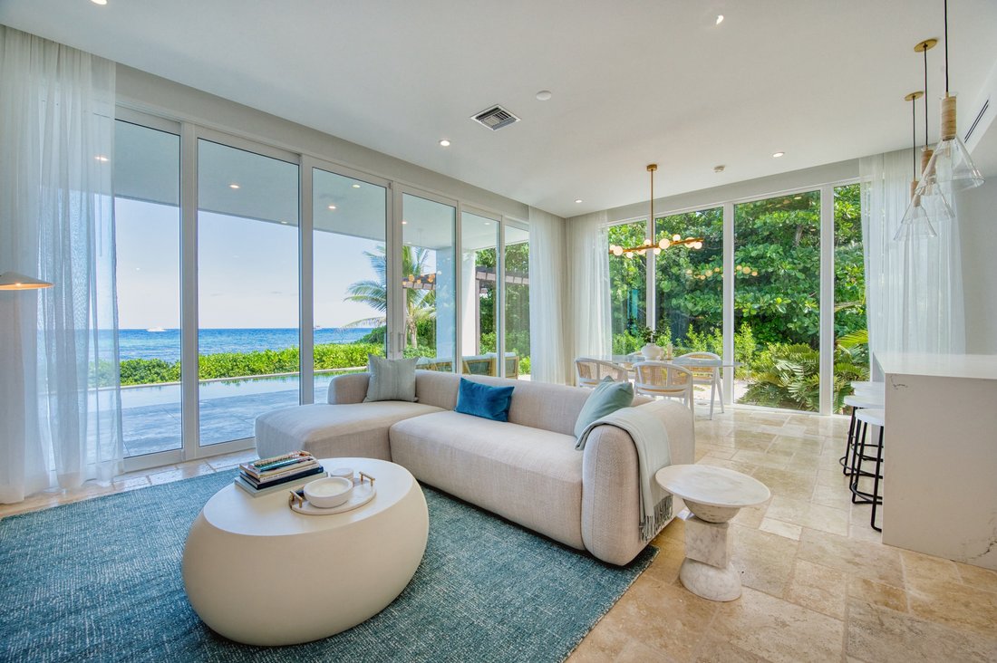 Seaside Hideaway Fully Renovated In Old Man Bay, North Side, Cayman ...