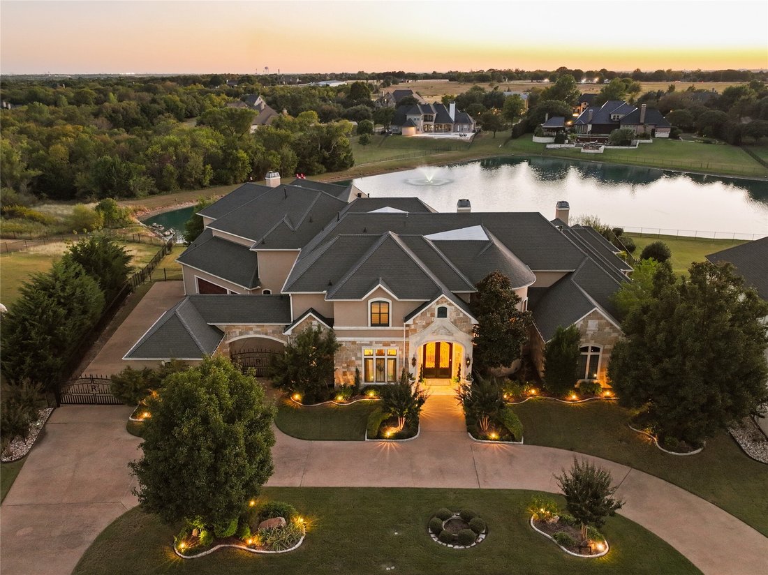 5 Bedrooms Single Family Detached In Heath, Texas, United States For ...