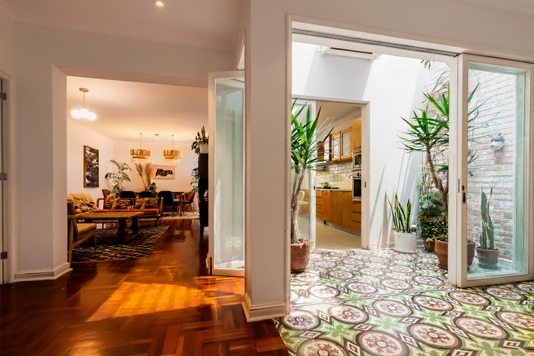 Es Gibt In San Juan De Miraflores, Metropolitan Municipality Of Lima ...