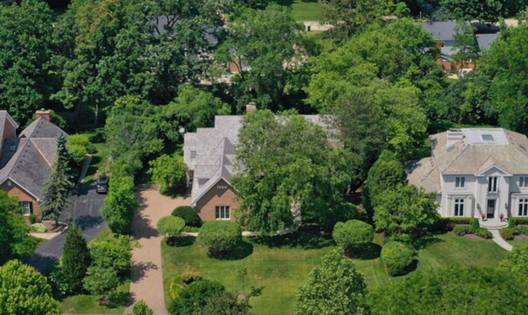 Elegant Cape Cod Style Estate With In Lake Bluff, Illinois, United ...