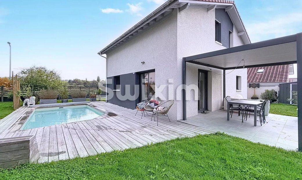 Saint Genis Pouilly House In Saint Genis Pouilly, Auvergne Rhône Alpes ...